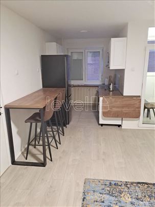 Stan,Novi Sad,Novo Naselje Šonsi,kv: 55.00, € 1560