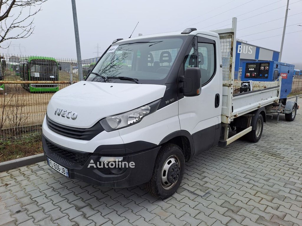 IVECO Daily 35-120 kamion kiper < 3.5t