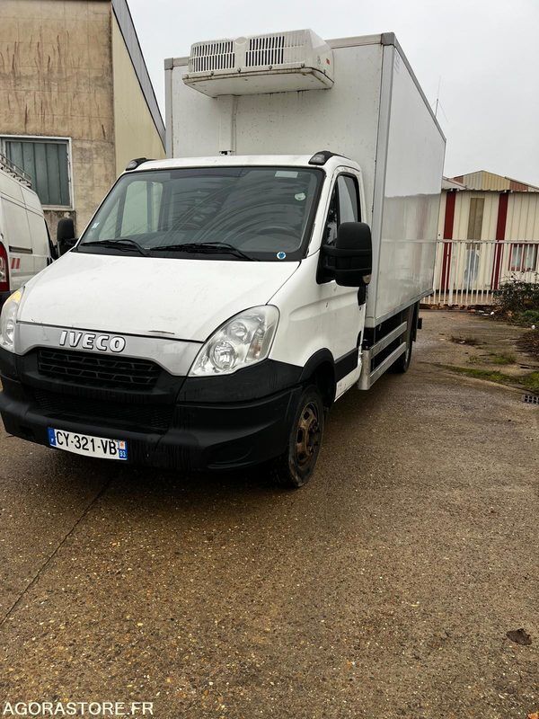 Prodaje se IVECO 35C13 kamion hladnjače < 3.5t na aukciji