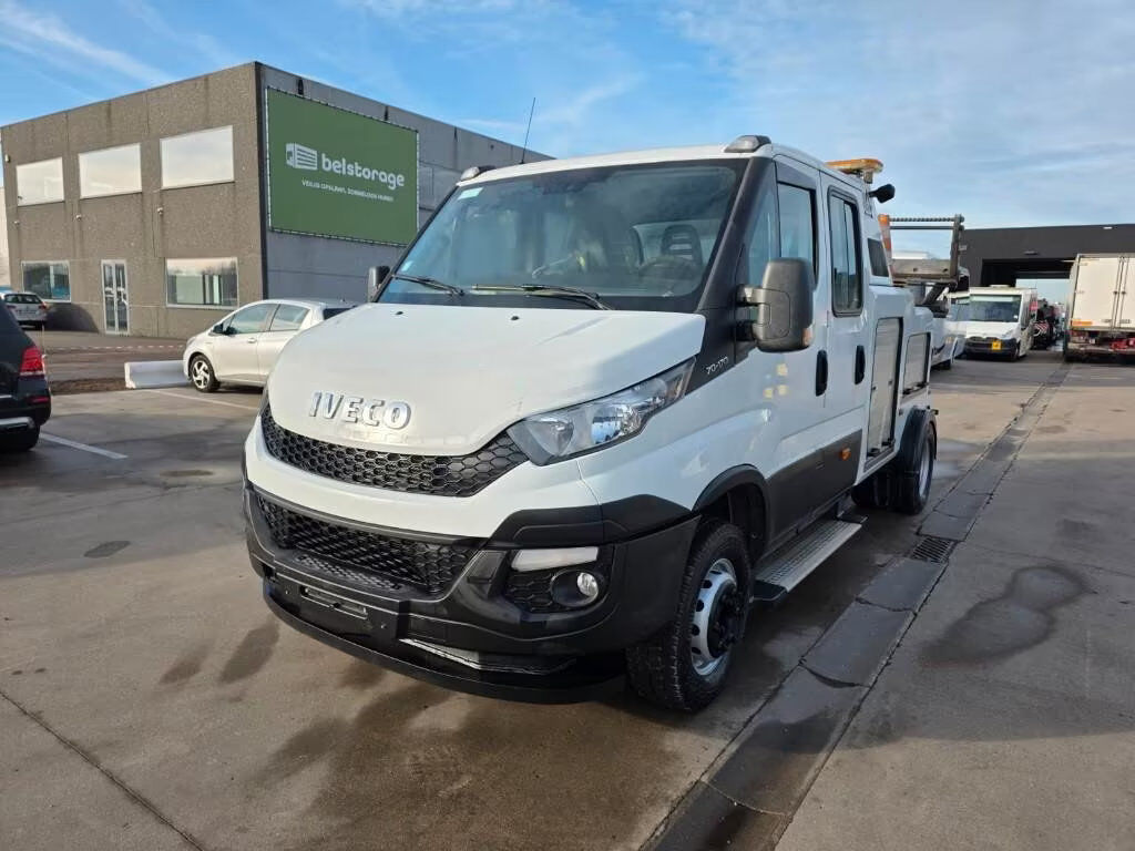 IVECO Daily 70-170 D - Tractor šlep auto < 3.5t