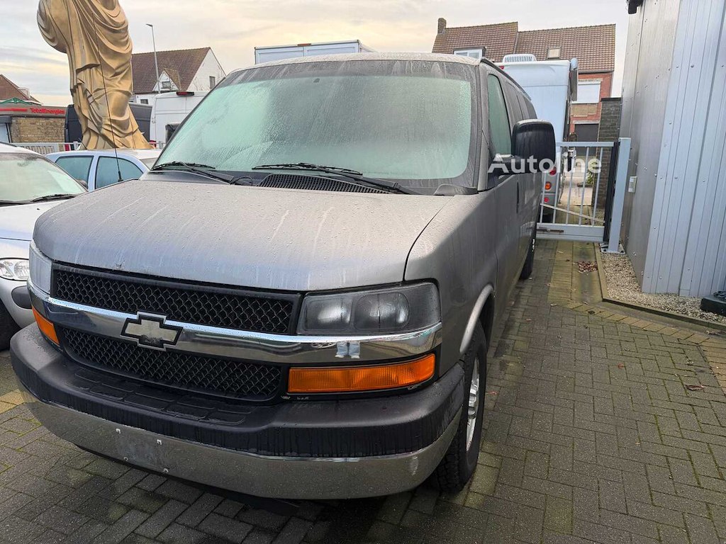 Prodaje se Chevrolet Express 3500 putnički minibus na aukciji
