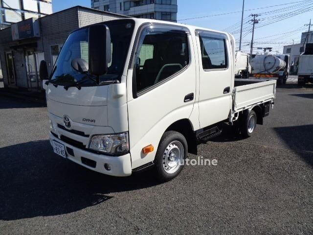 Toyota DYNA kamion s ravnom platformom