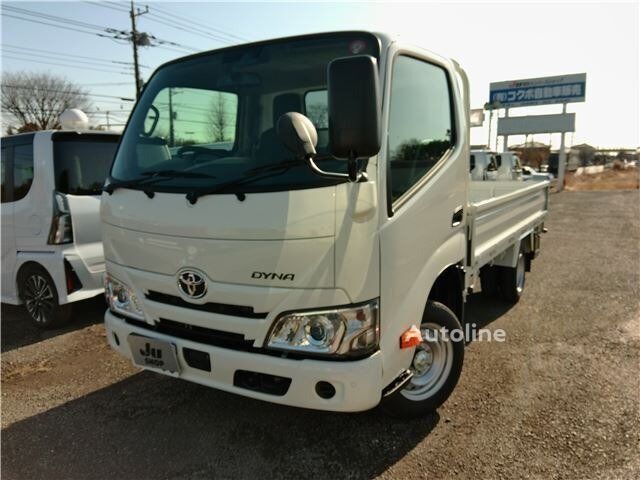Toyota DYNA kamion s ravnom platformom