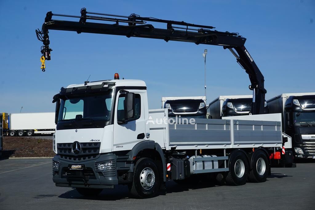Mercedes-Benz AROCS / 2643 / 6 X 4 / SKRZYNIOWY + HDS / HIAB 228 E – 4 / WYS. kamion s ravnom platformom