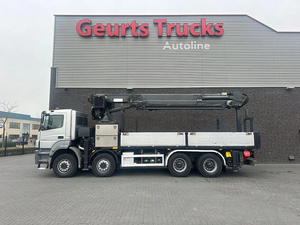 Mercedes-Benz Axor 3243 8X4 BB + MKG HMK 350 + JIB MONTAGEKRAN/DACHDECKERKRAN/ kamion s ravnom platformom