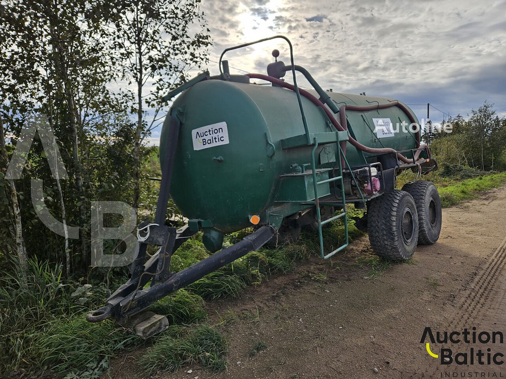 Prodaje se Water transport trailer prikolicu kiper na aukciji