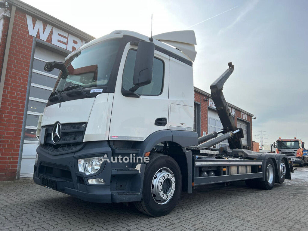 Mercedes-Benz Actros 2543 kamion rol kiper