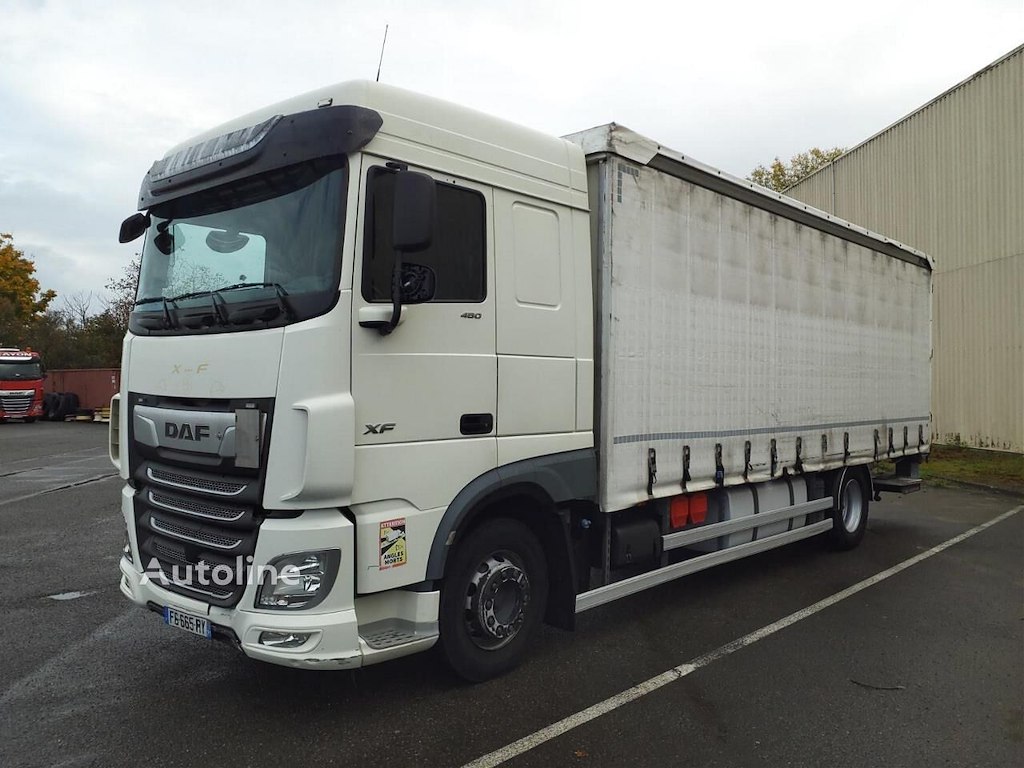 DAF XF 480 FA kamion sa klizna zavesa cerada