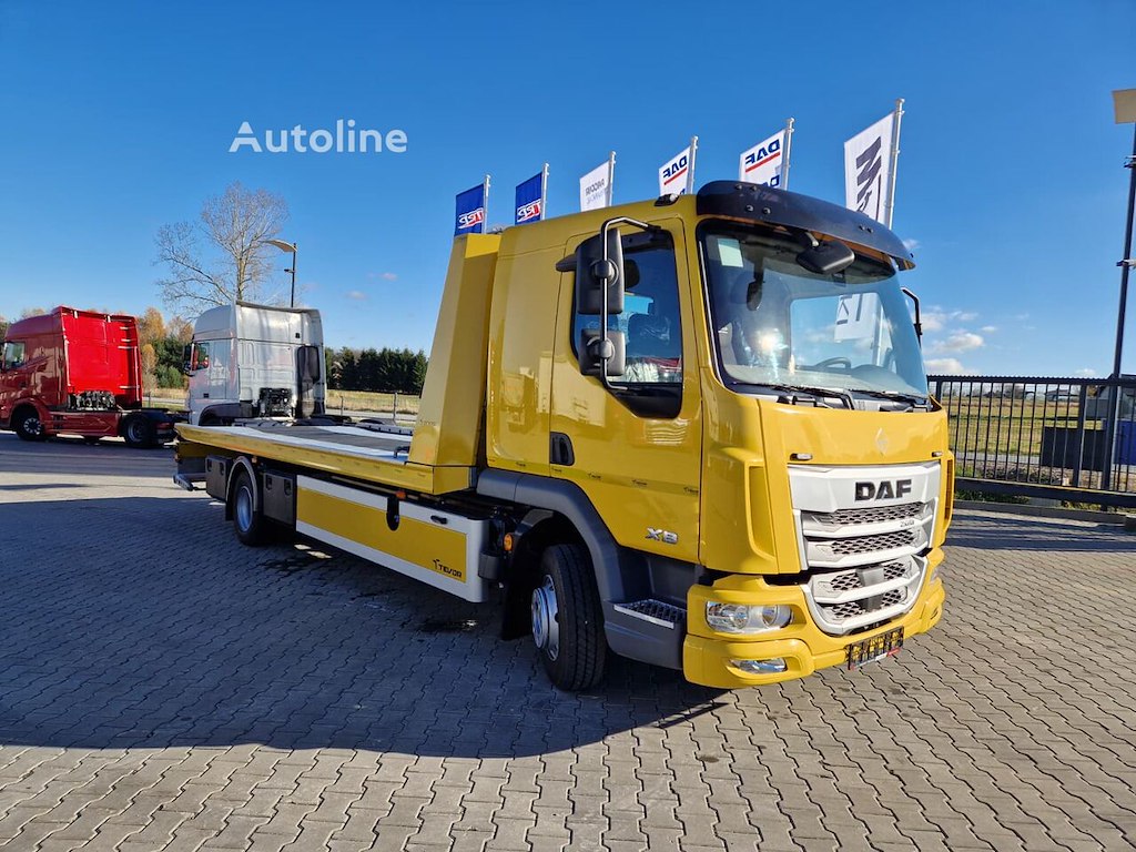 Novi DAF XB 260 šlep auto