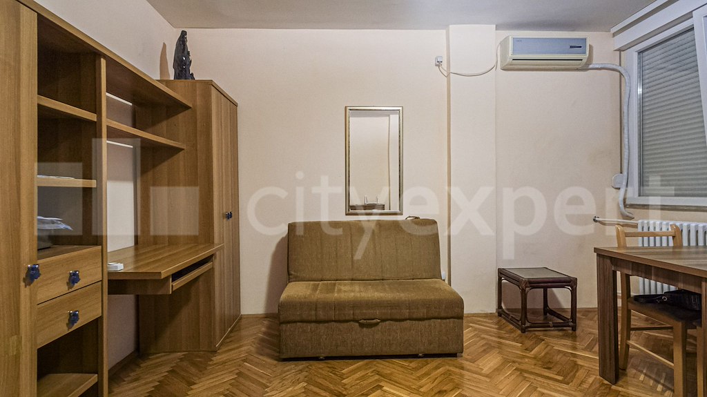 Stan za izdavanje BEZ PROVIZIJE: Jednoiposoban, 40m², Jove Ilića, Voždovac - 700€