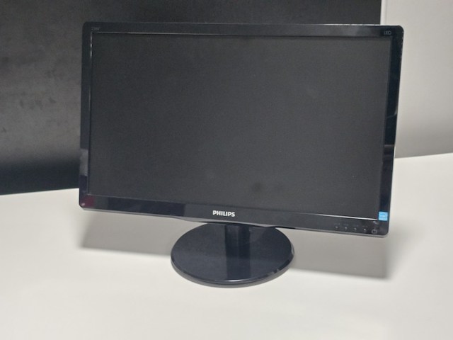 Philips 226V4LSB00 – 22 LED monitor  Odlično stanje