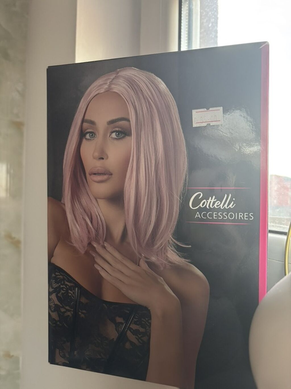 Perika Cottelli Accessoires – pastelno roze, srednje dužine Nosena je