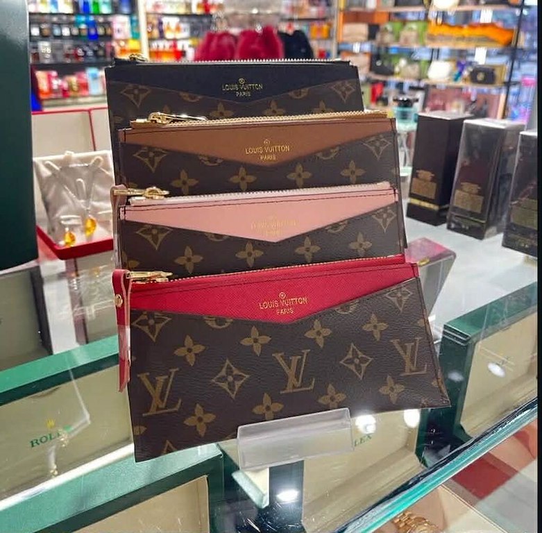 Luksuzni kožni novčanici i pouches - Louis Vuitton monogram pouches