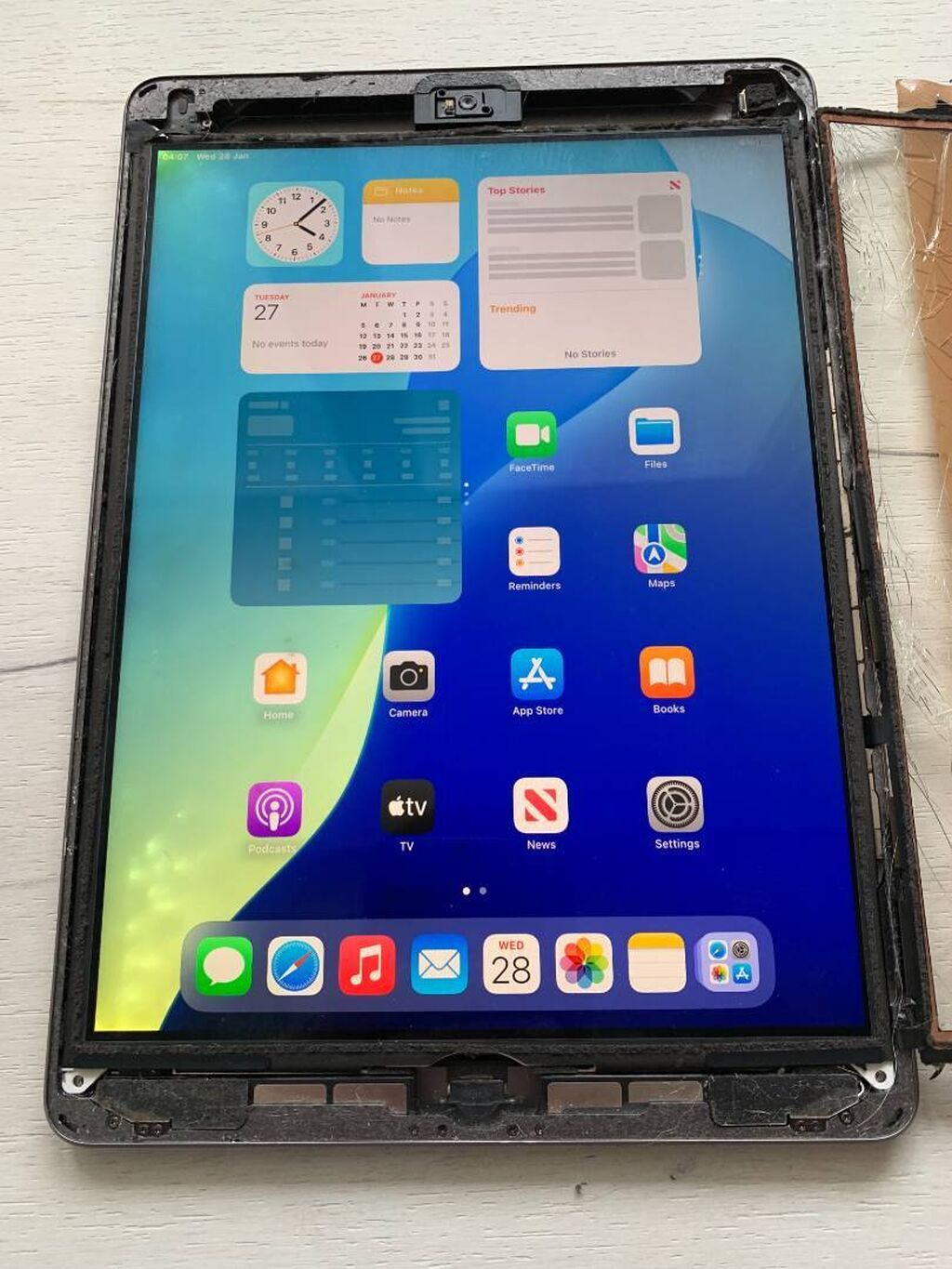 IPad 7 128GB A2197 Bat98% iCloud otključan Touch ID radi Battery