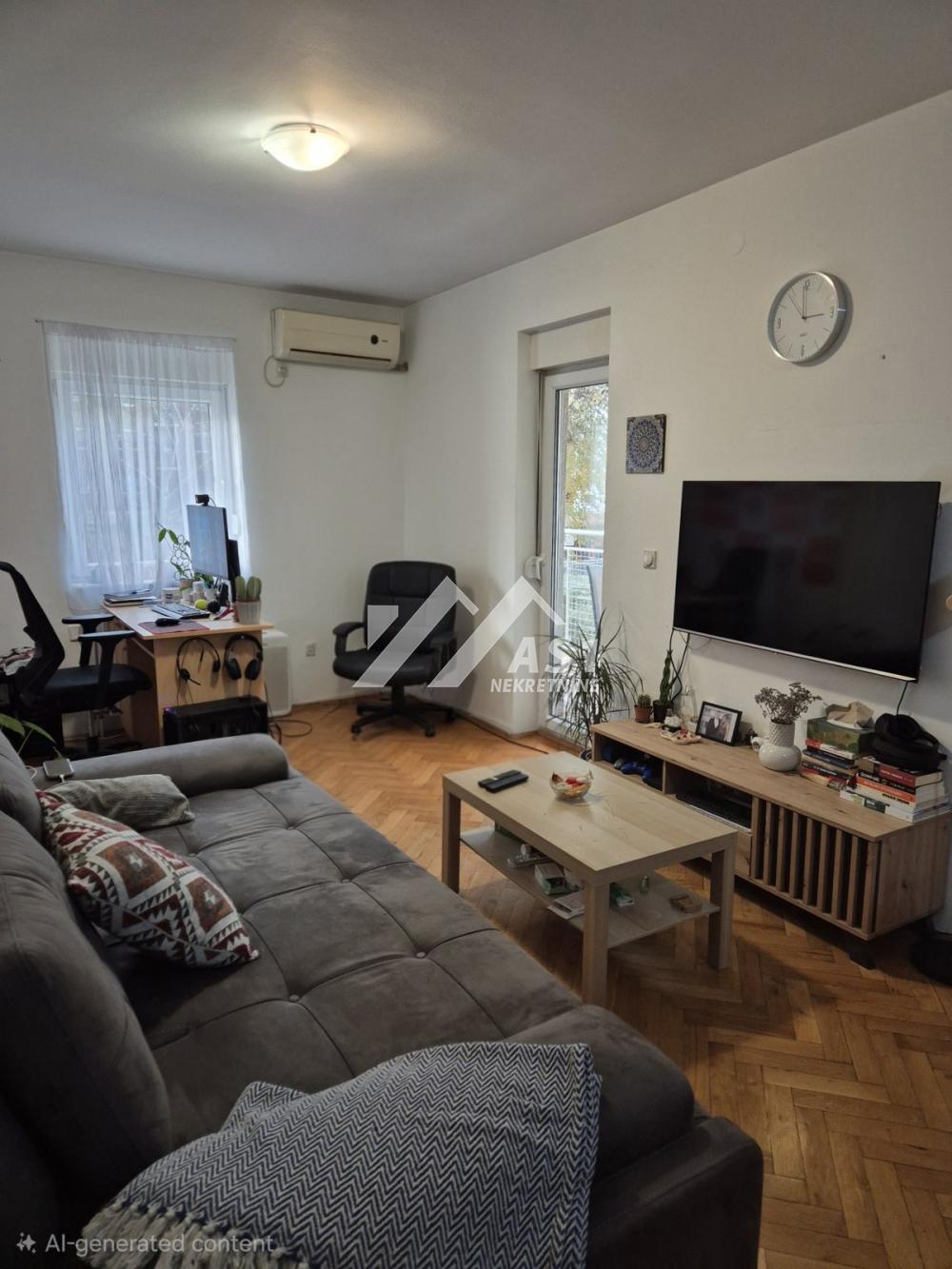 Strogi centar polunamešten+parking PET FRIENDLY ID#5376
340 €