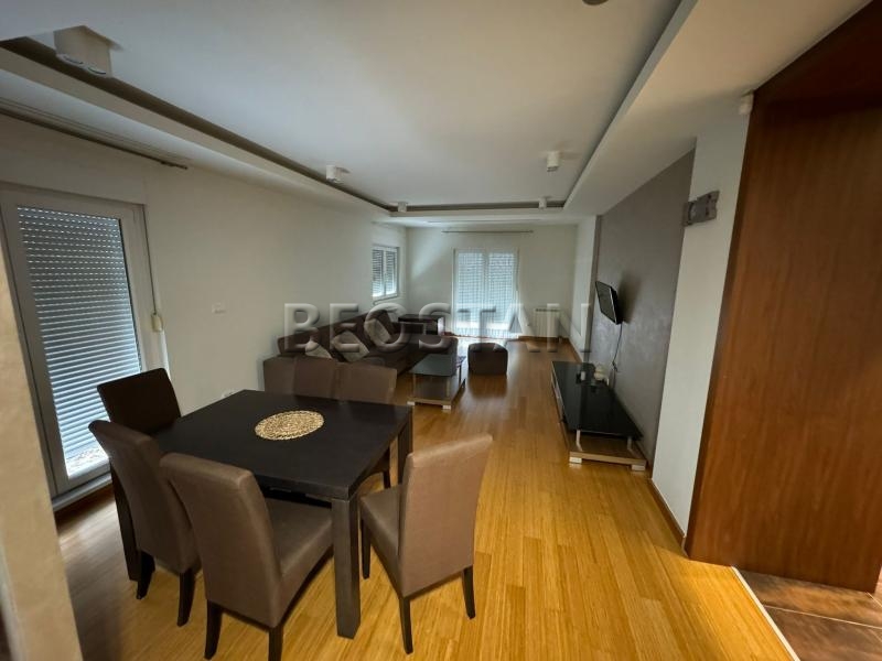Širi centar - Dedinje #66051
900 €
