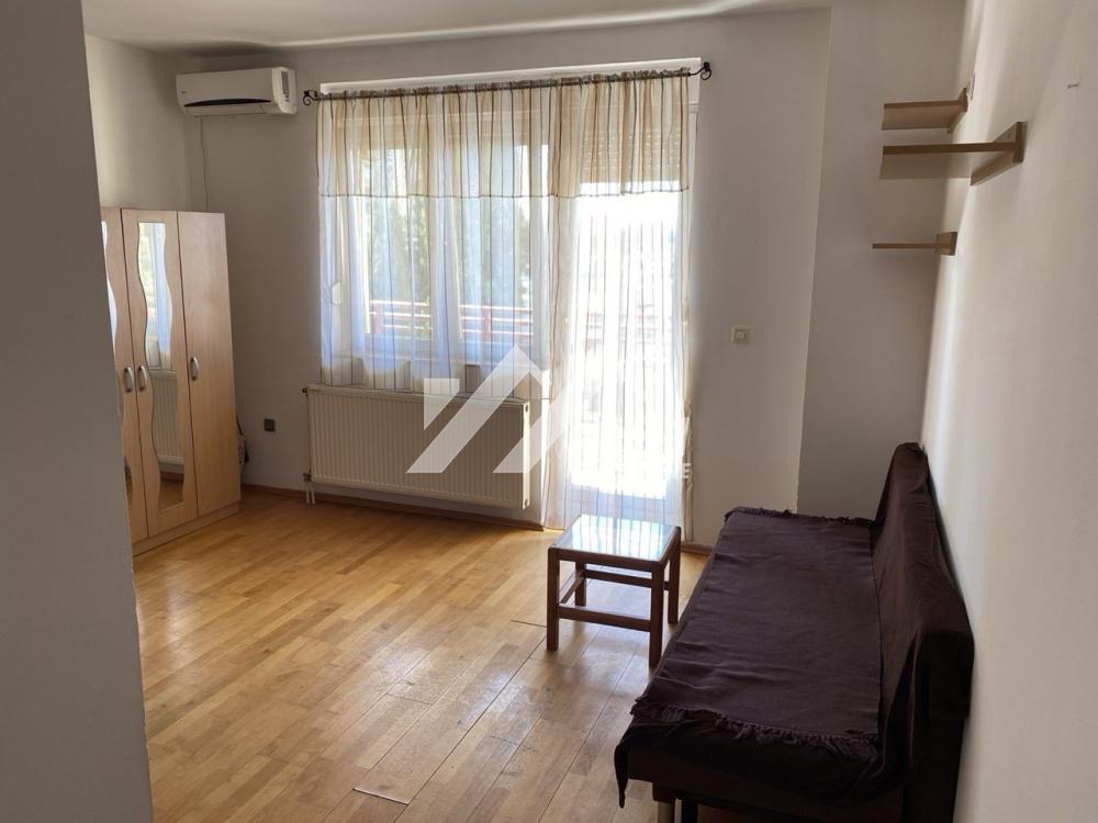 Izdajem Pet Friendly lepu garsonjeru na Grbavici !!! ID#4799
270 €