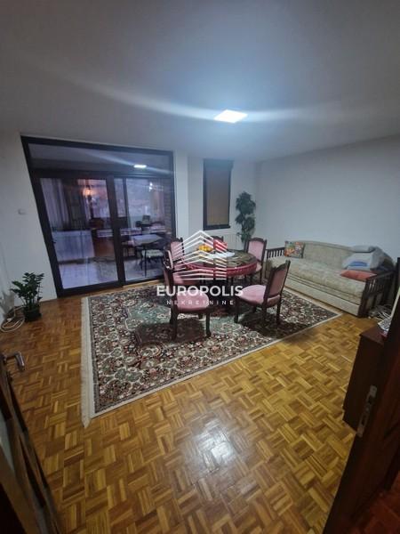 Odličan, 3.5, Cerak ID#8954
220.000 €