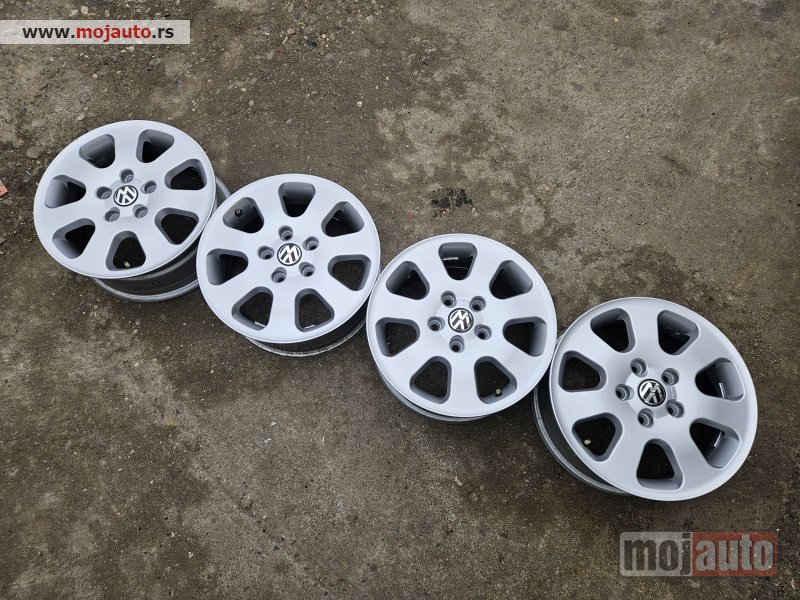 aluFelne 15Coli 5x112 Volkswagen Audi kao nove odlicne