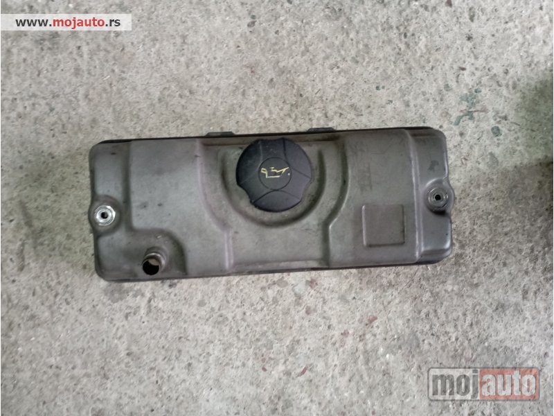 Poklopac ventila za Peugeot 207