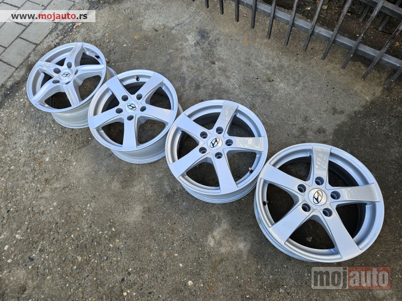 AluFelne 15Coli 5x114,3 Hyundai Kia kao nove odlicne