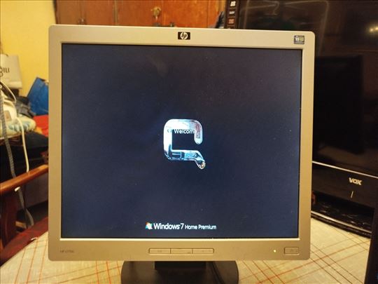 Stari HP monitor za kompjuter,desktop racunar