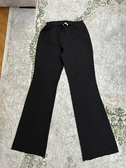 Crne pantalone/zvonarice