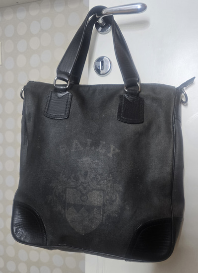 BALLY shopping tote bag jako velika koža platno