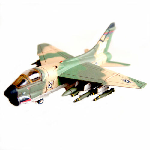 Miniwing 020 Vought A-7 D Corsair II (1 resin kit - 1 decals version)