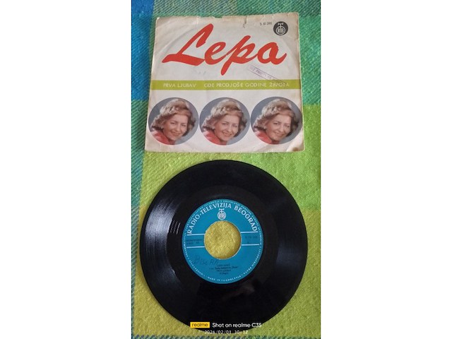 LEPA LUKIC 1976 - PRVA LJUBAV