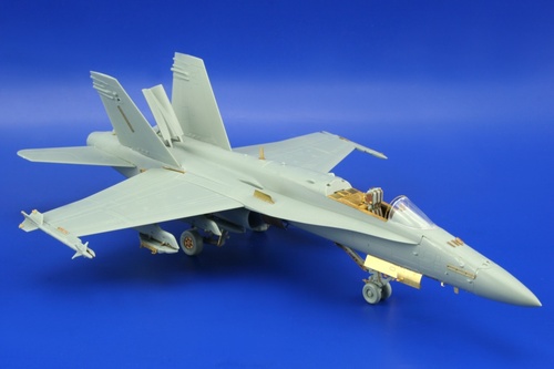 Eduard 73306 F/ A-18C S. A. Academy Minicraft