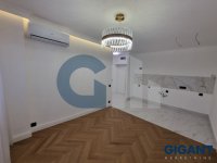 VOZDOVAC Južni bulevar ID: 88286177