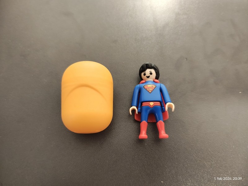 Kinder Surprise Playmobil figurica - Superman VC291
