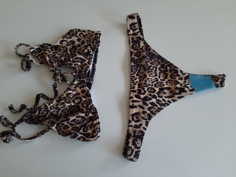 SNIZENJE **ASOS** dvodelni kupaci-NOV SA ETIKETOM