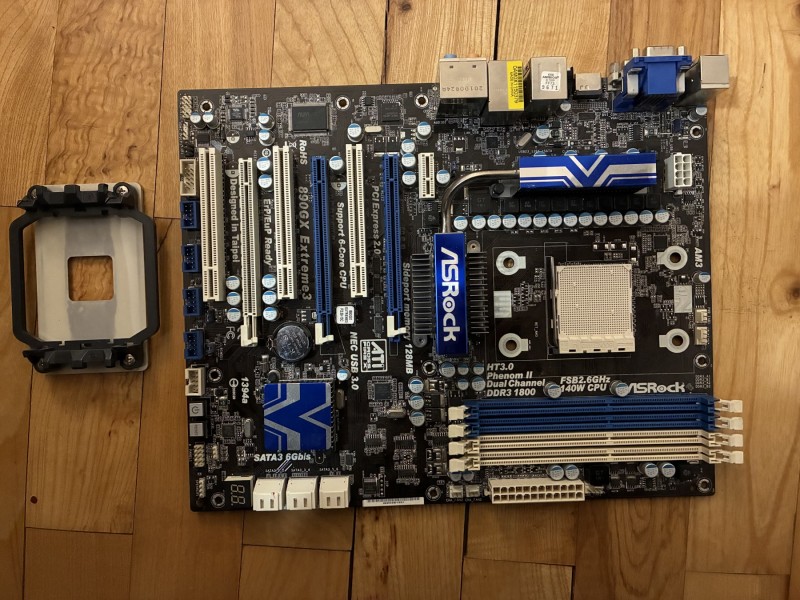 ASrock 890GX Extreme 3 AM3+
