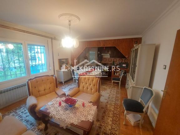 Smederevo - Centar - 199m2 na 9,33ara ID#24292