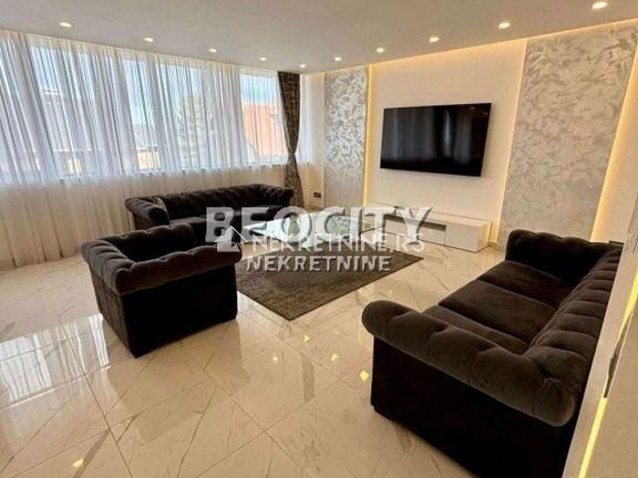 Novi Sad, Tatarsko brdo, Mare Ognjanovic, 3.0, 100m2, 1600EUR