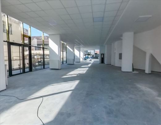 Izdaje se nov poslovni prostor Sajmiste– 350 m², p