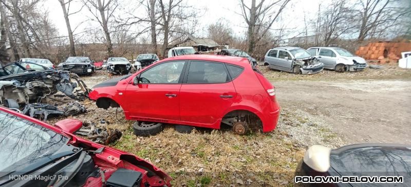 Hyundai I30 1.6 Crdi Kompletan Auto U Delovima