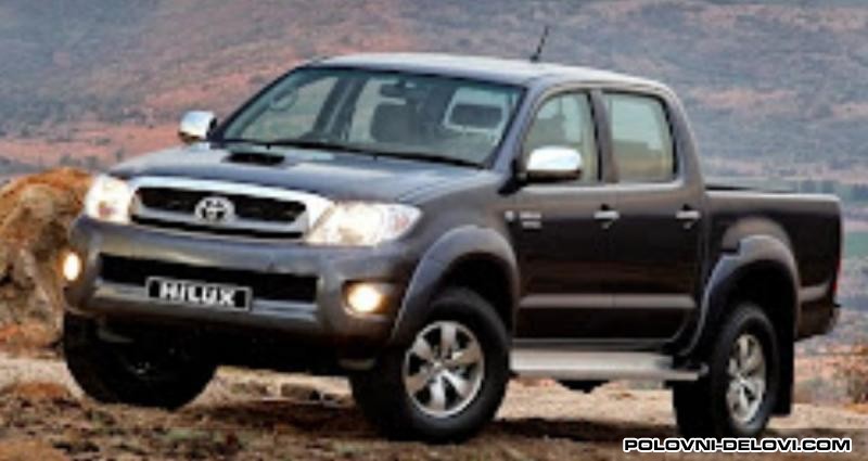 Toyota Hilux Kompletan Auto U Delovima