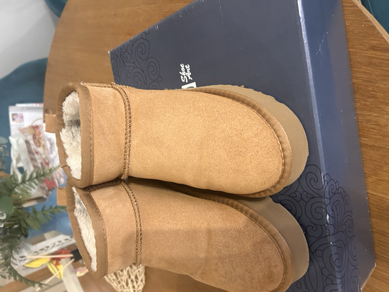 UGG cizme