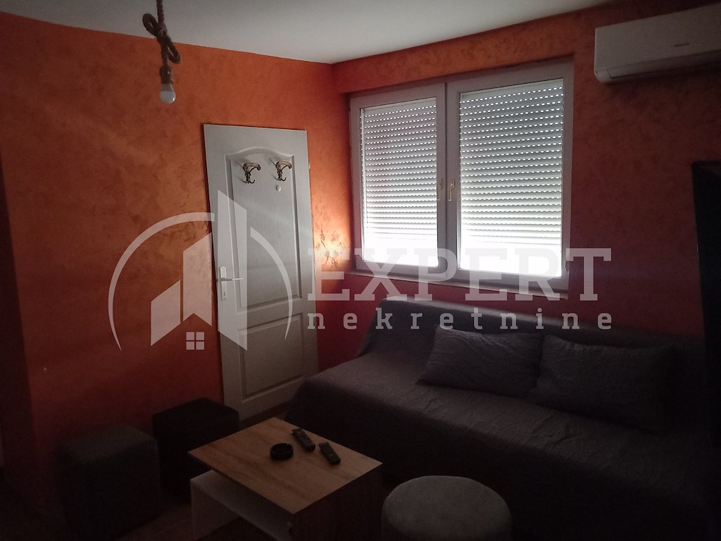 četvorosoban stan, 100 m2, Palilula, Vojvode Gojka ID: i-011610