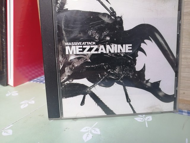 Massive attack Mezzaniine (EU edti CD)
