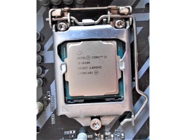 Intel i5 8400