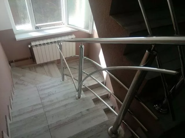 GELENDER SA ZAKRIVLJENIM ISPUNAMA 05