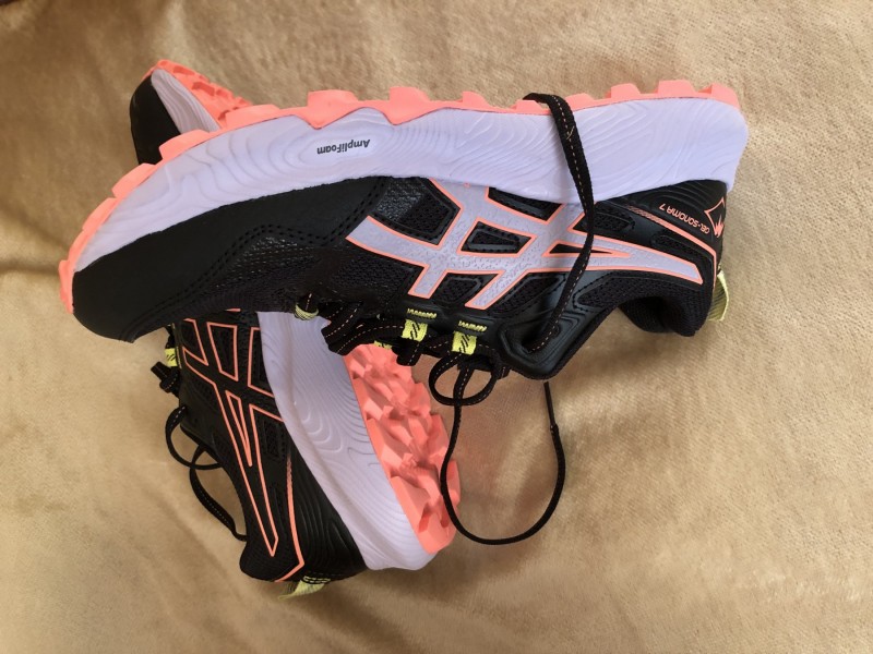 *NOVE***ASICS gel sonoma ženske patke*** br.39 /24,5cm