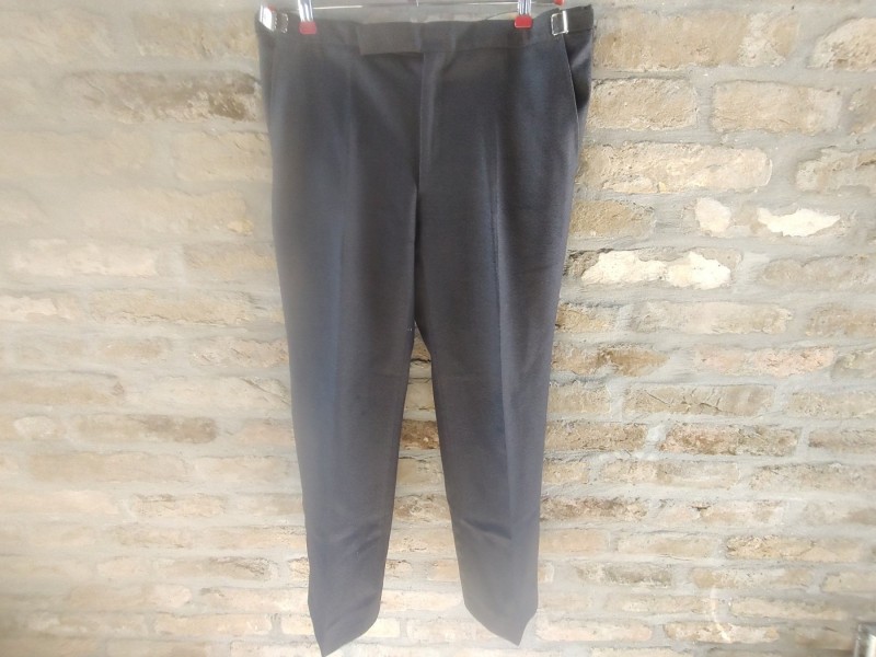 Muske pantalone sa slike+++