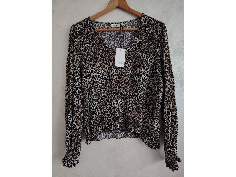 Bluza animal dezen viskoza vel 42 NOVO