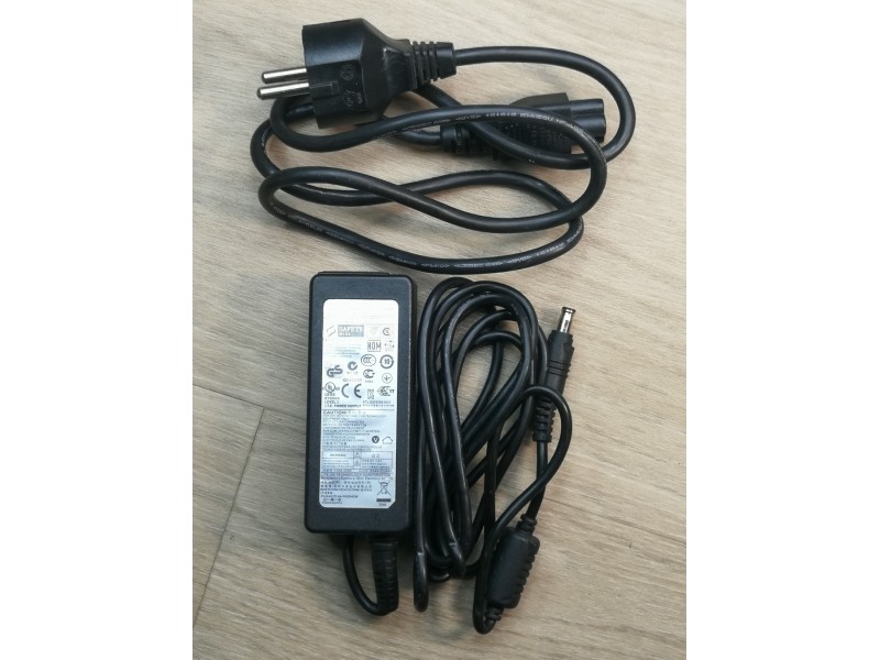 Adapter PA-1400-14 19V - 2,1A 40W