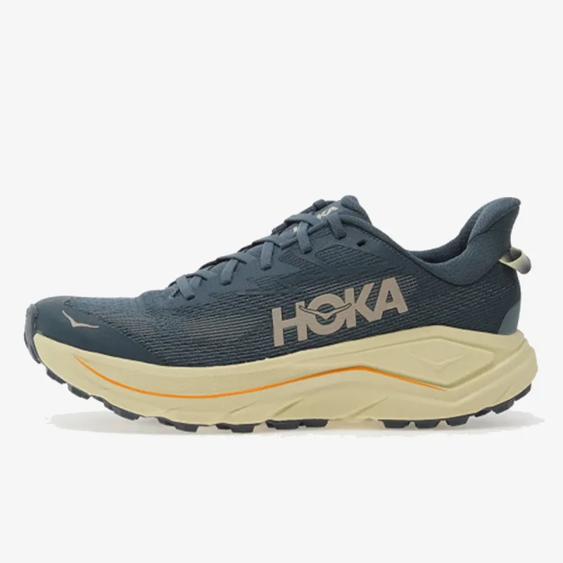 Hoka Challenger 8
